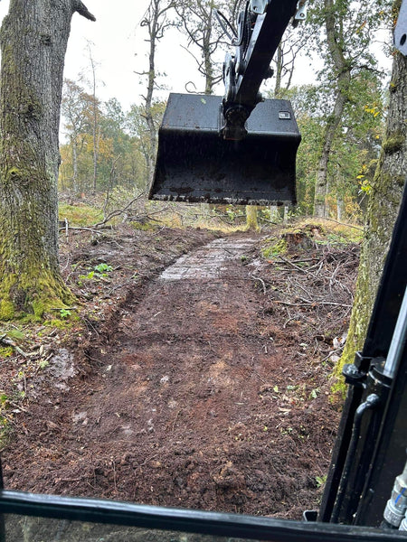 GRB-3 Scandinavian Excavator Grading Bucket - 3-4 Tonne – JB Equipment Ltd