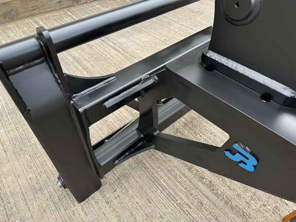 Excavator to JCB Q-Fit Adapter – JB Equipment Ltd